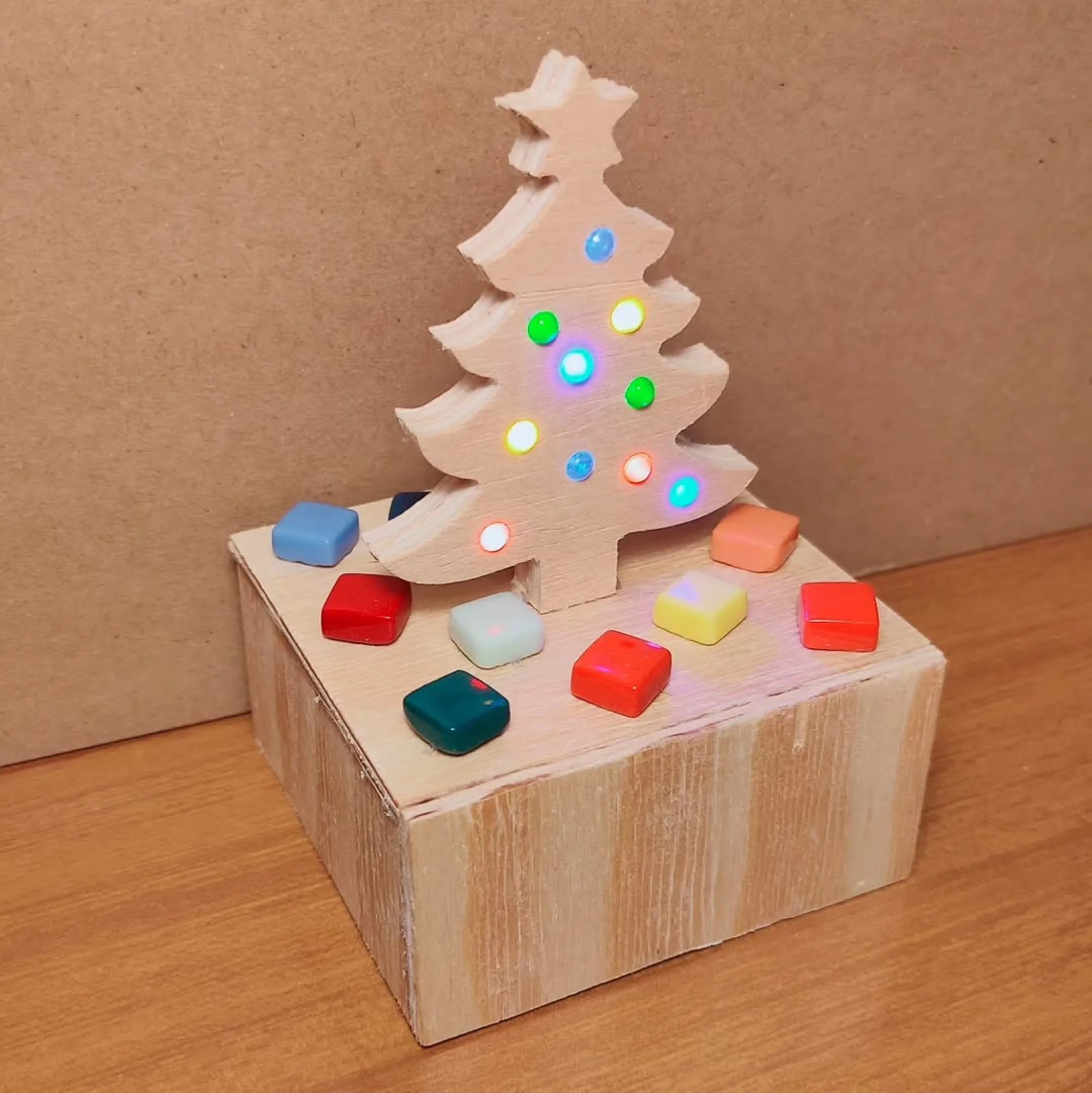 Show Case: Christmas Tree Ornament – Genmitsu